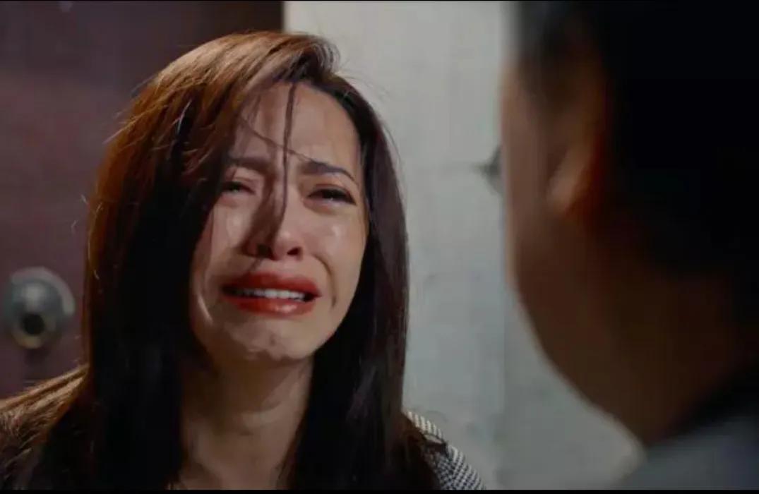 Who is better in the crying scene where the female star's acting skills ...