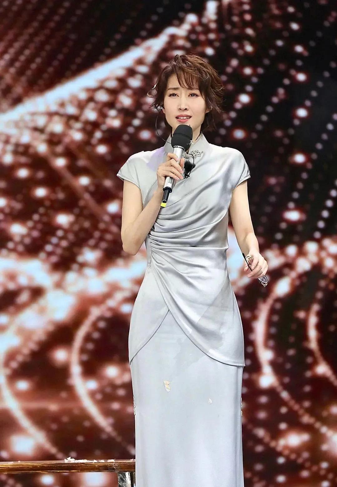 Charm goddess Liu Mintao charming pictures born in 70s - iNEWS