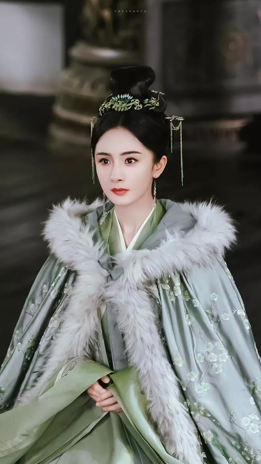 Yang Mi Beautiful Wallpapers - iNEWS