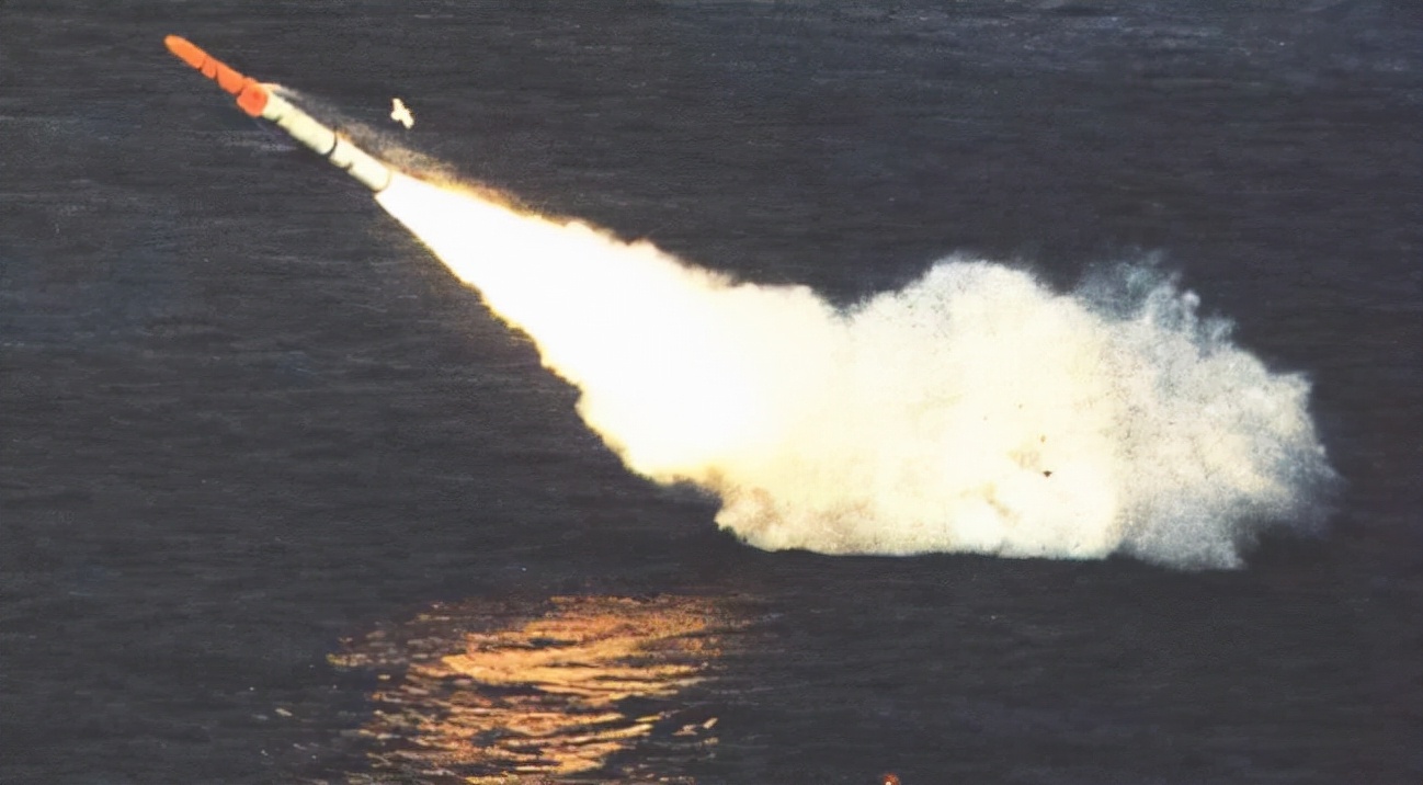 uum-44subroc anti-submarine rocket: the first long-range nuclear-armed ...