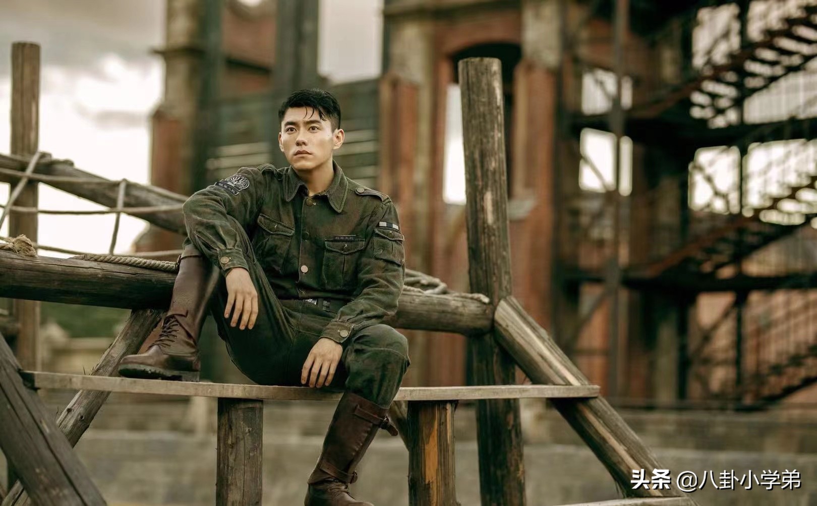 It is also the role of "Bai Zihua". Put Huo Jianhua and Li Chengbin ...