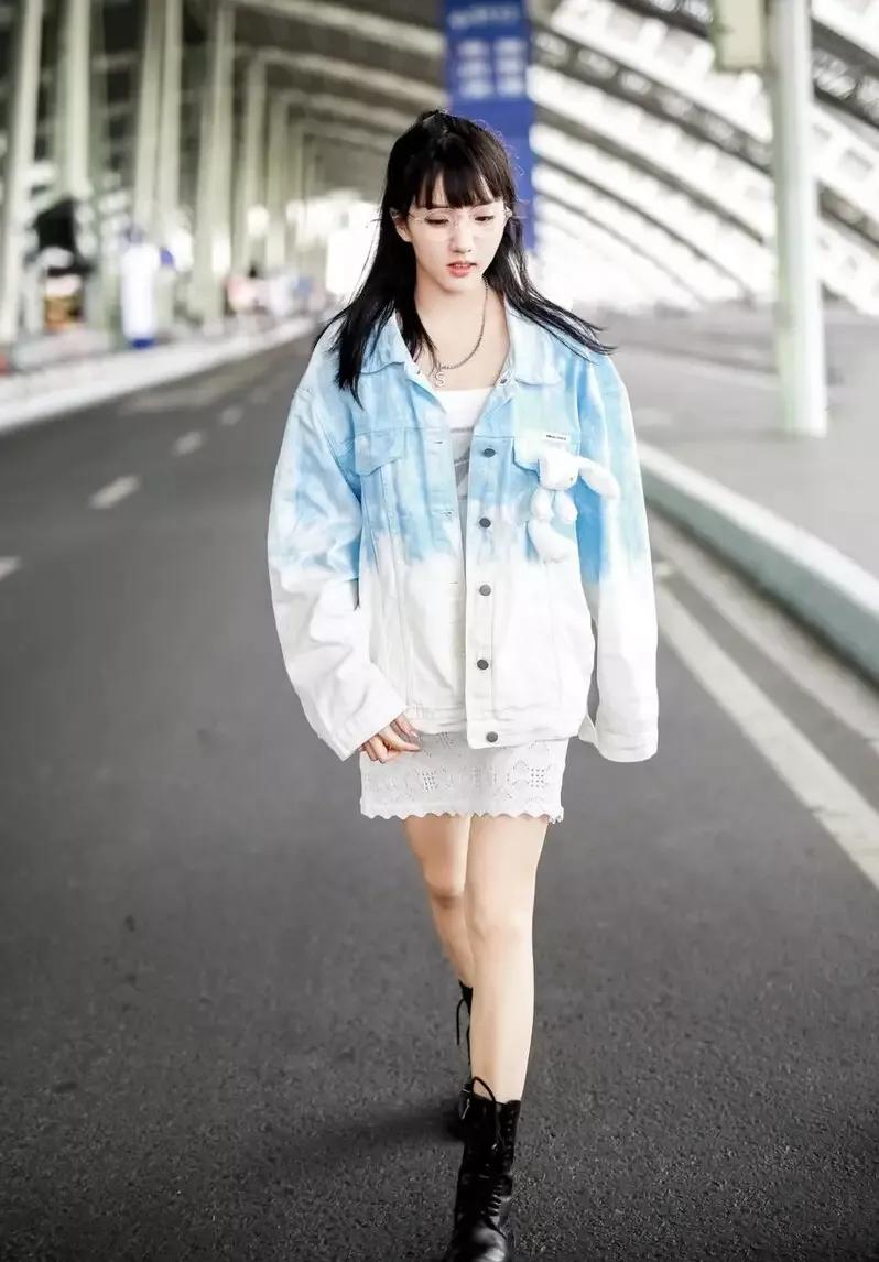 Celebrity Pretty Lady: Su Xiaotong, a sweet and lovely girl! - iNEWS