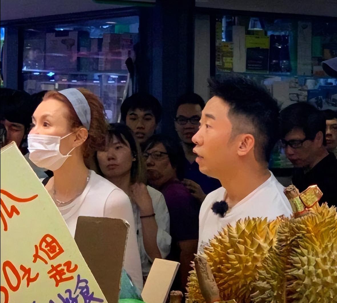 Zhang Manyu is too old to recognize her, her cheeks are sunken, thin ...