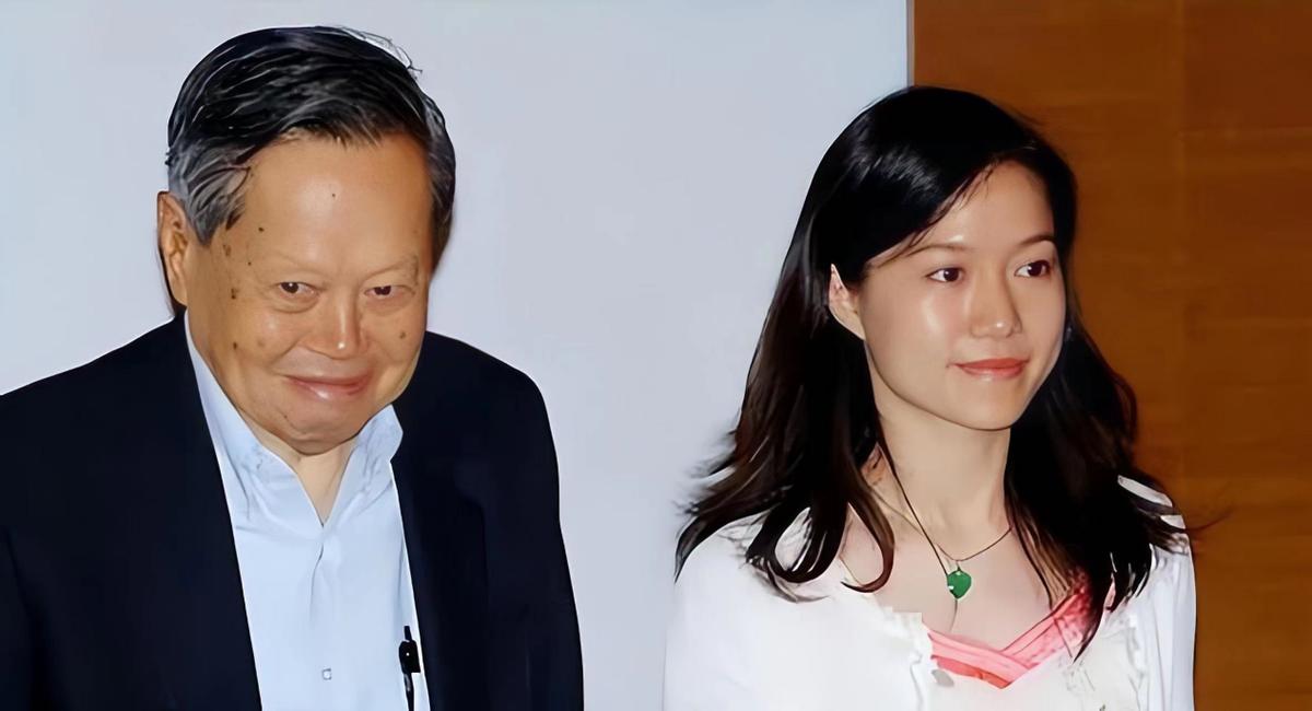 Don't feel sorry for Weng Fan! Leaving Zhenning Yang behind to go to ...