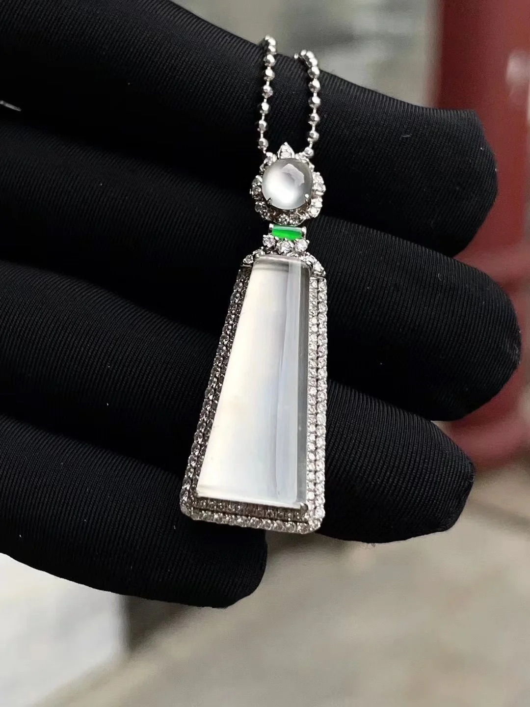 The Baibing Wuxing brand pendant is really fashionable and beautiful ...