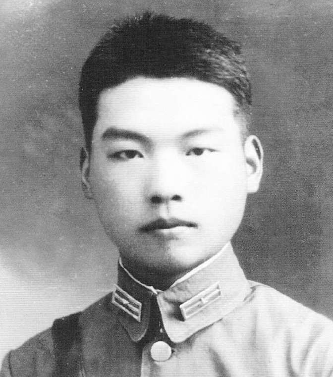 In 1949, Zhang Zhizhong saw Xiong Xianghui in Zhongnanhai and was ...
