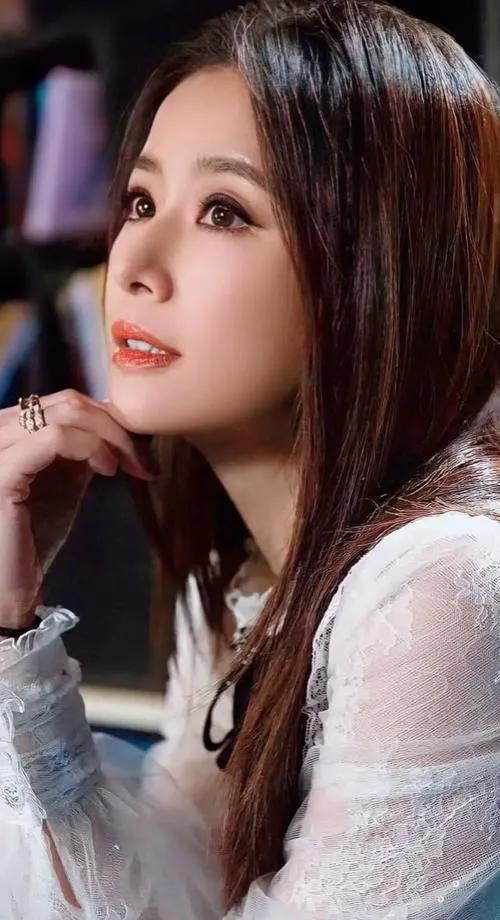 Ruby Lin's marriage becomes photogenic! - iNEWS