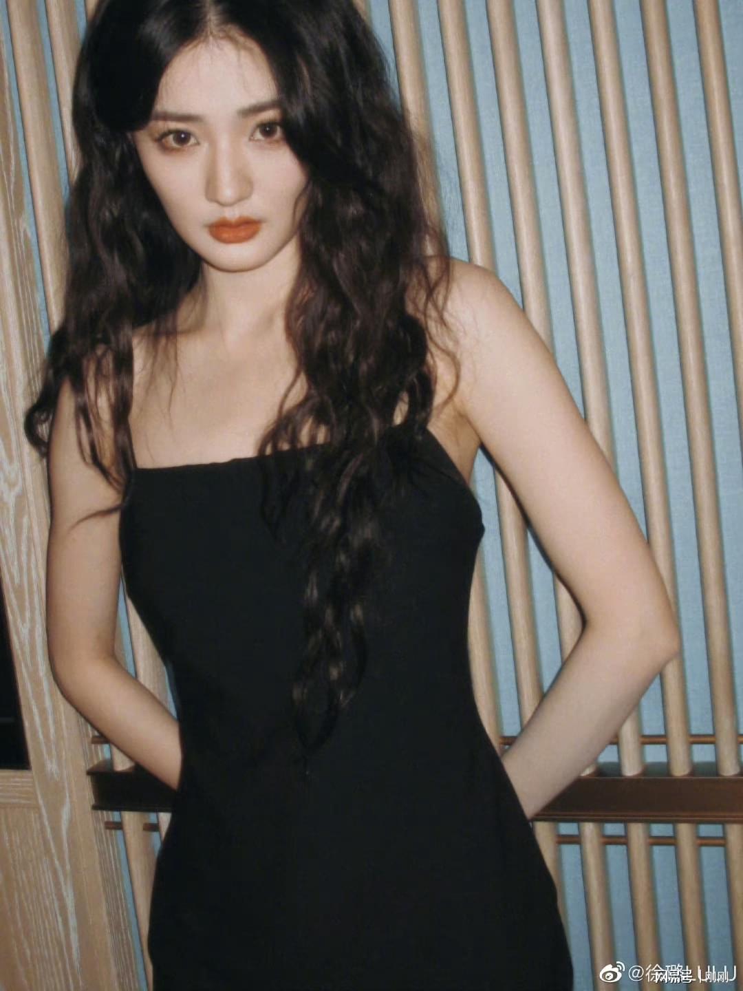 Seductive Xu Lu - iMedia