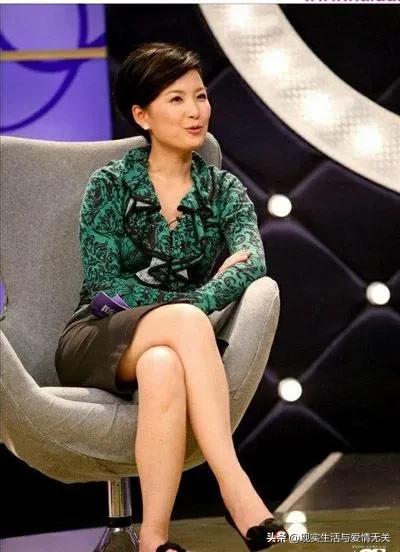 Chen Rong, host of Dragon TV - iMedia