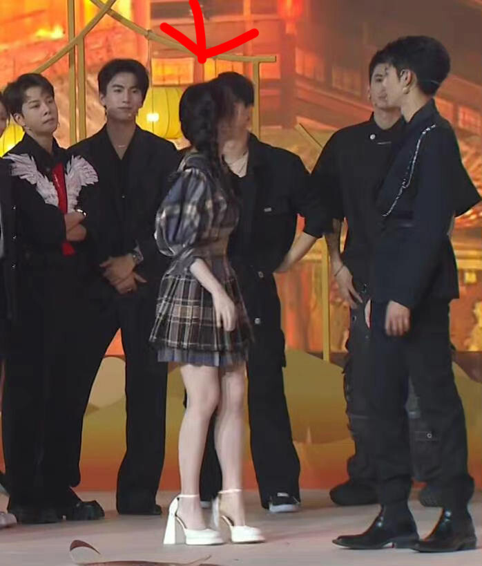 The hidden version of the beautiful leg goddess in the Chinese drama 95 ...