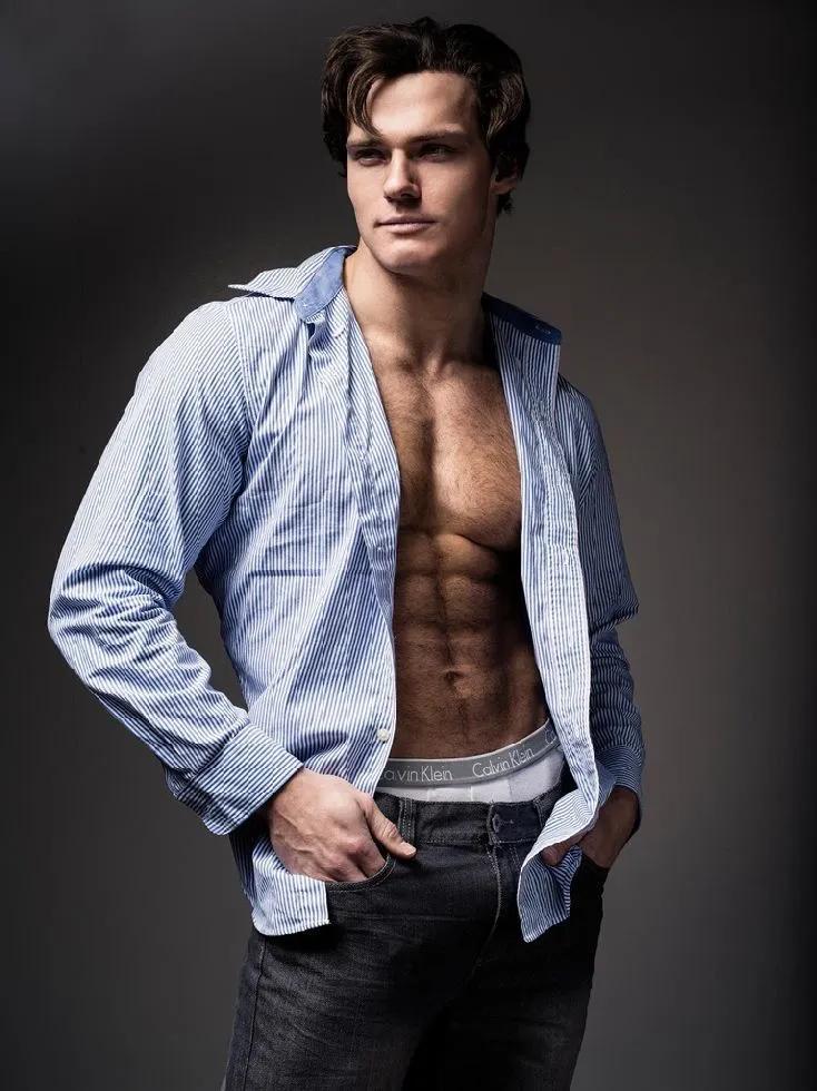 Canadian Bodybuilder Fitness Instructor Model Ben Todd - iNEWS