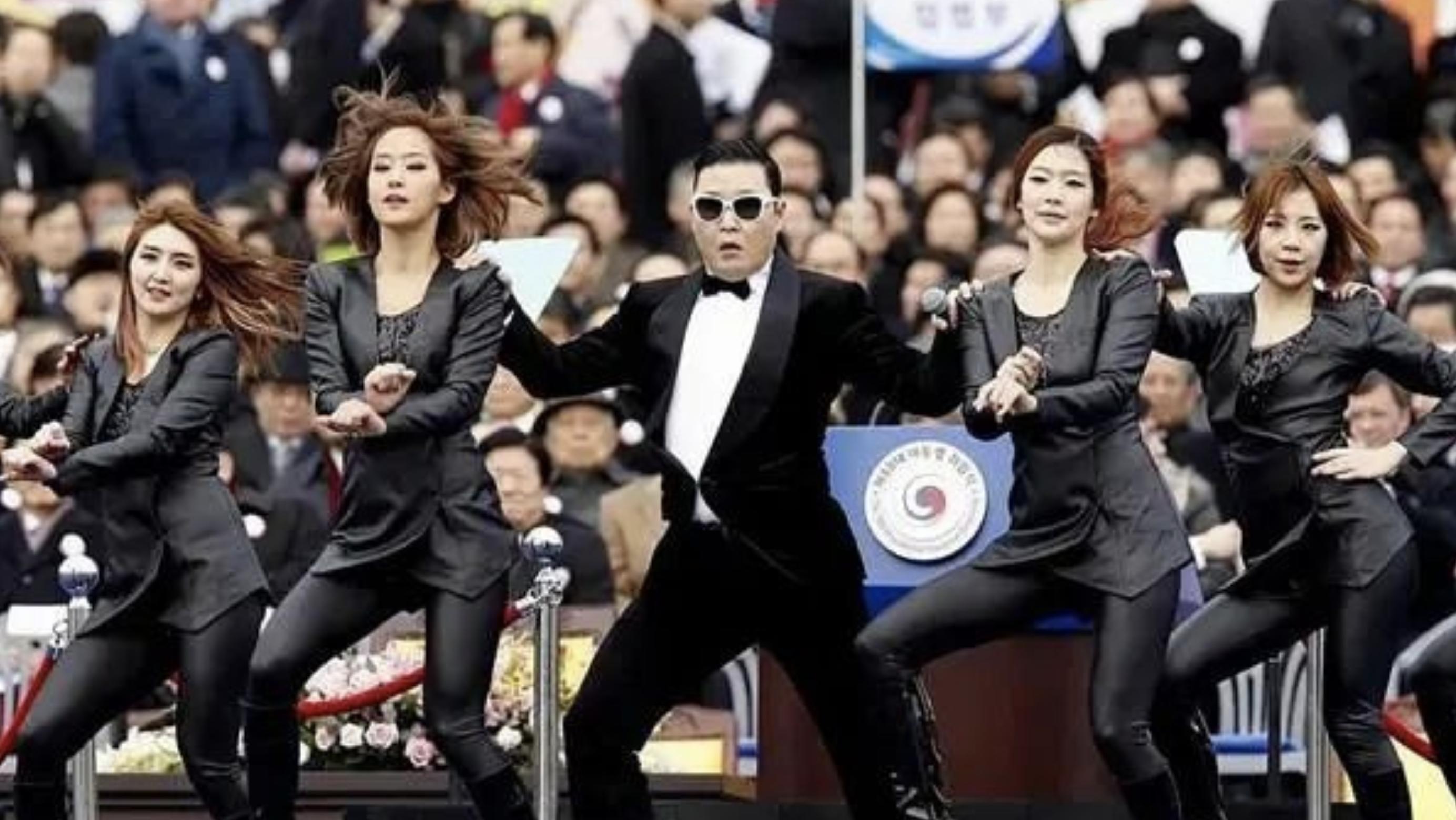 Uncle Psy, who is popular all over the world, is pushed to the ...