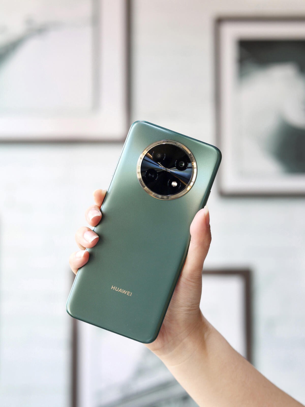 How cool is the long battery life of the big screen? The actual ...