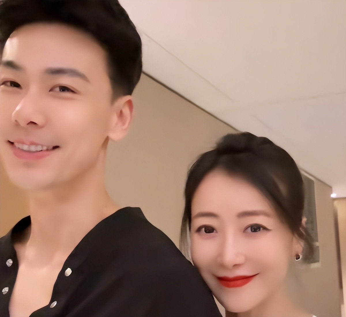 Actor Chen Zihan shared the daily life of herself and her husband on ...