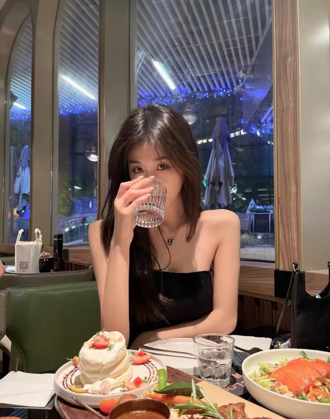 Li Xiaoya 97 Hu Xiaoyan Sha Jin Hong Huang Yi Jin Xinyu Liu Ziying - iNEWS