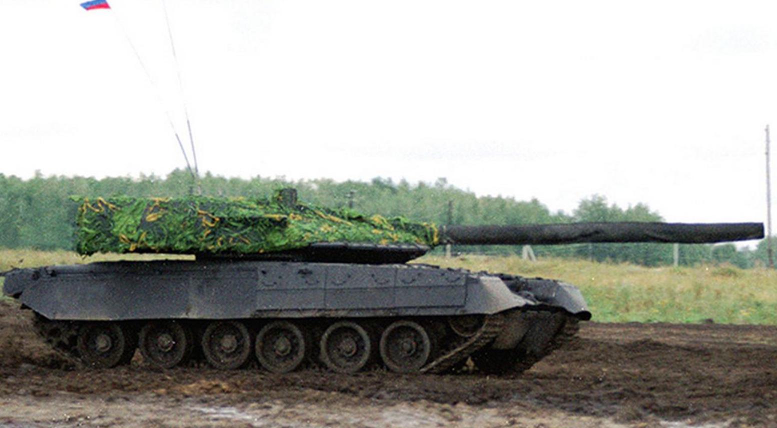After Russia wiped out 725 enemies on the 1st, Black Hawk tanks will ...