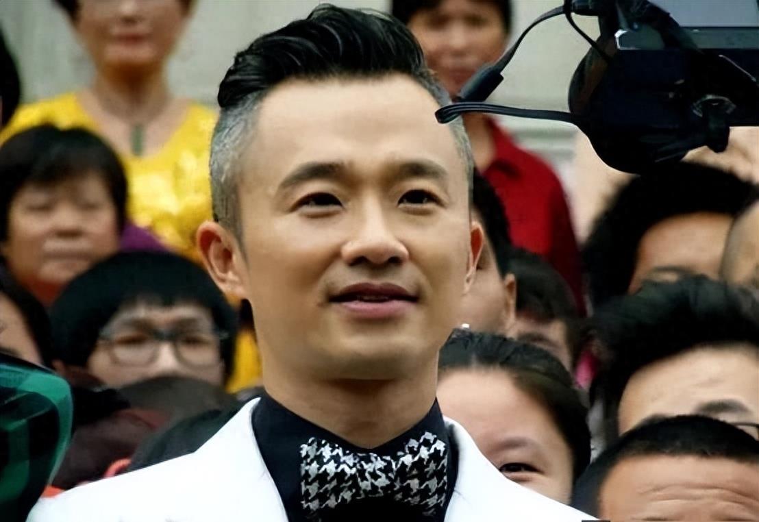 Chen Rong, Cheng Lei, and Zhu Zhen made a rare appearance, and they ...