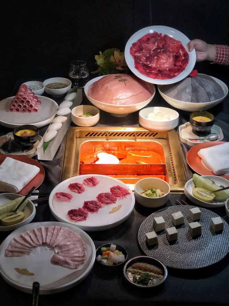 The king of atmosphere in the hot pot world!Facing the Bund river view ...
