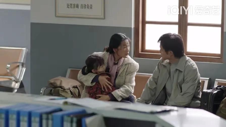 Qiaozhen and Yaping shook hands for the first time, and then Ma Shuan ...