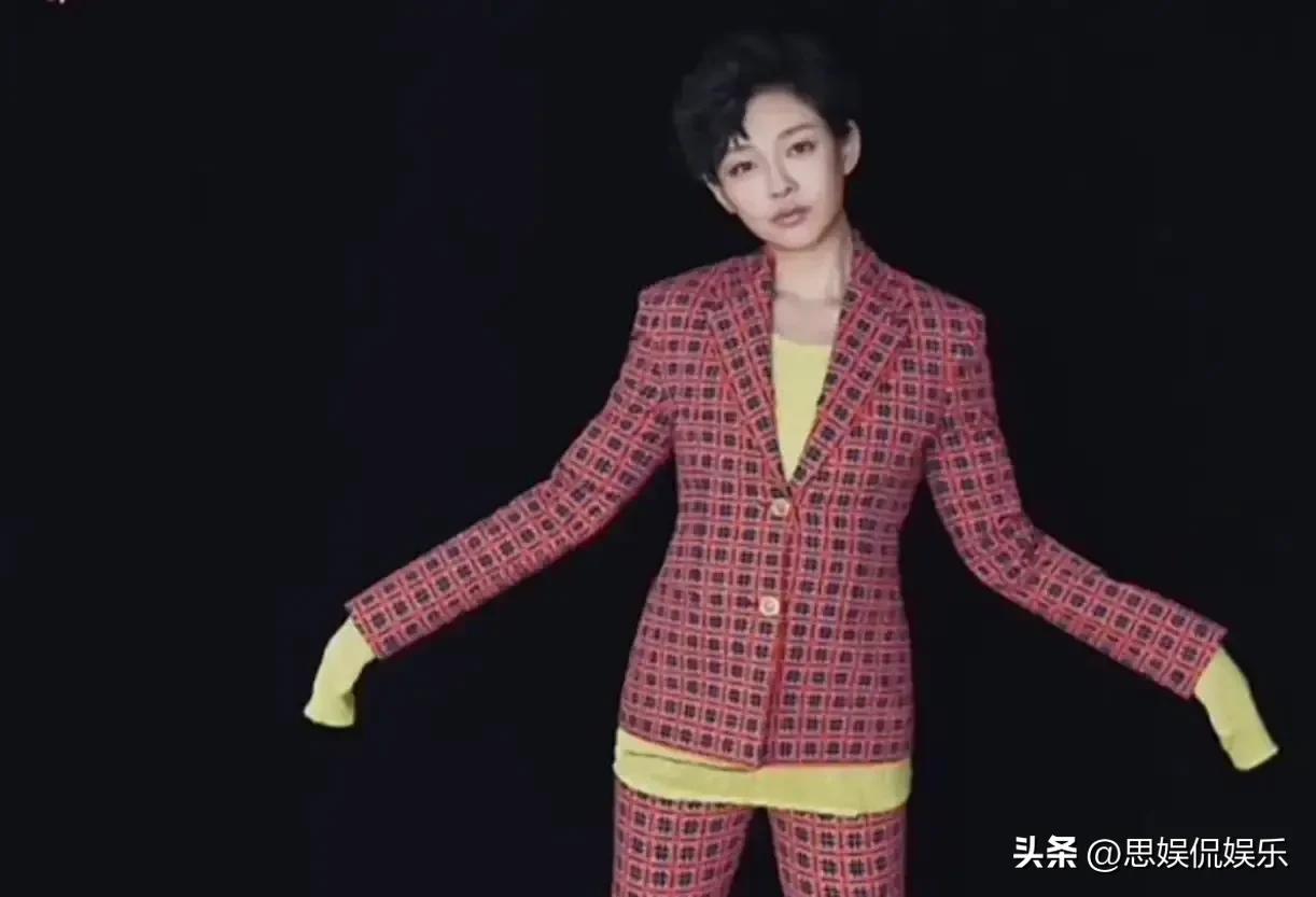 Xu Xiyuan: A group of photos of short hair styles at the age of 43 ...