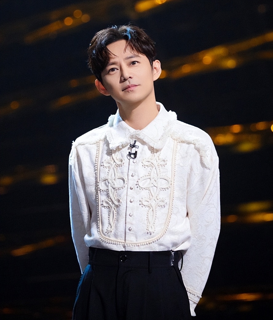 He Jiong: Xie Na is the only one in the "Happy Family" on her 49th ...