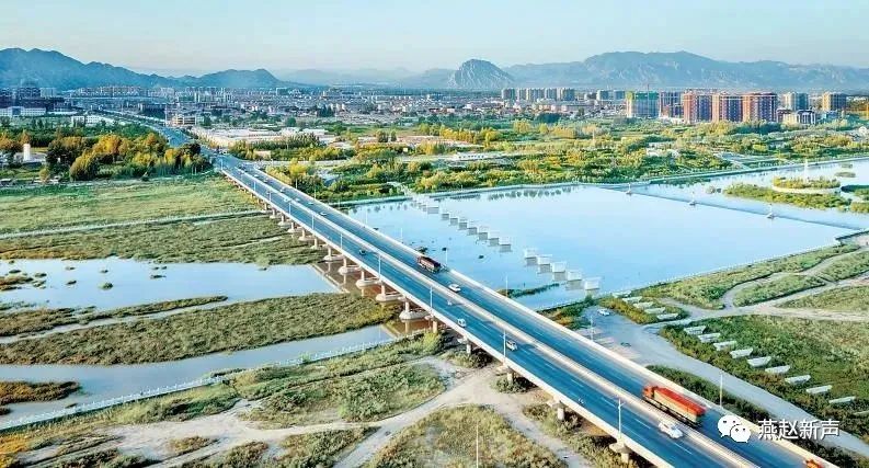 40 years after graduation, new and old photos gathered on the banks of ...