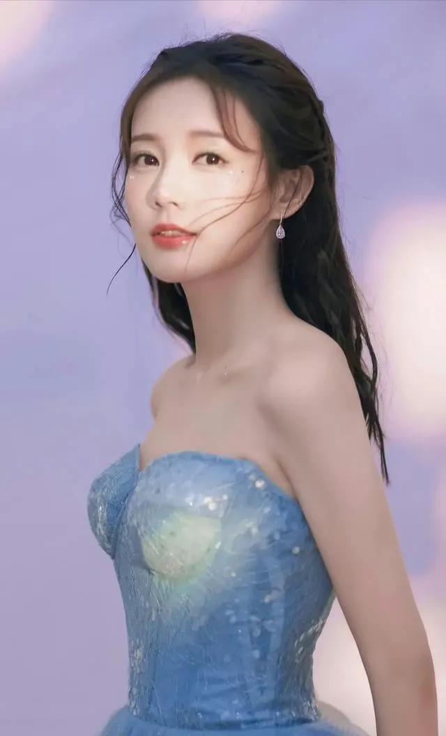 Beautiful photos ~ Li Yitong - iMedia