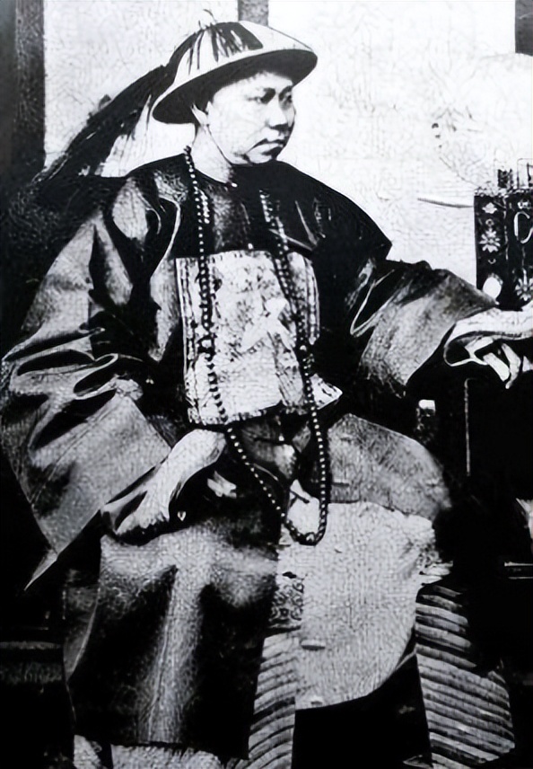 The first domestic armored cruiser joined the Beiyang Fleet and was ...