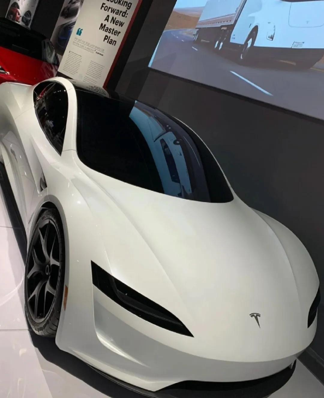 "Domino Effect: How Tesla's Price Cuts Shape the Future of New Energy ...