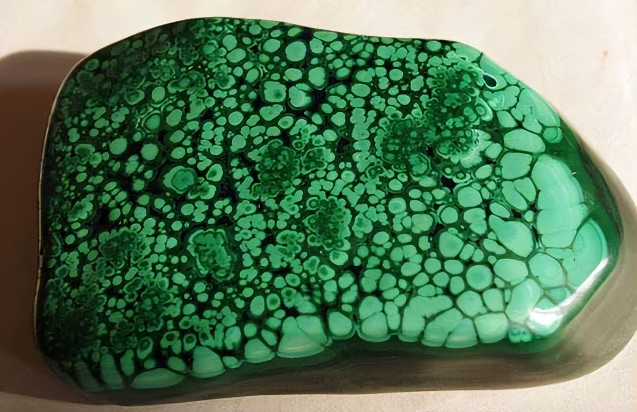 A treasure born in nature, brilliant malachite is a colorful natural ...