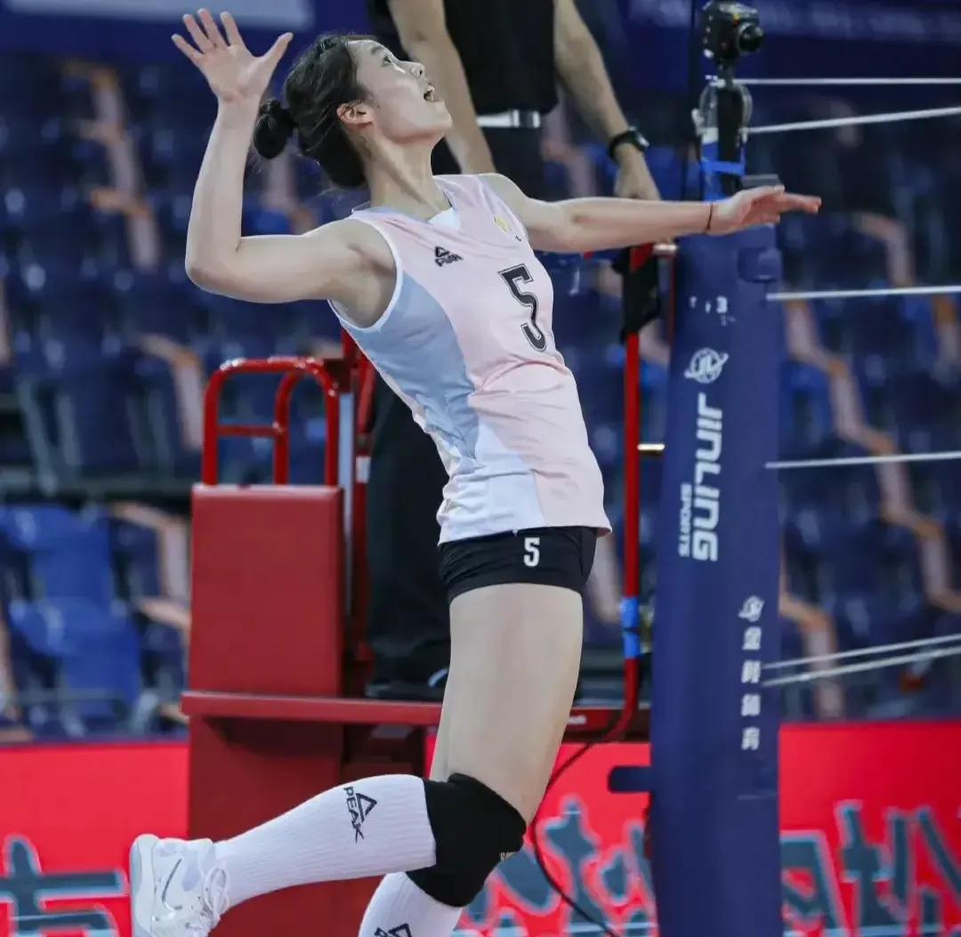 Wang Yifan, a leader among rising stars - iMedia