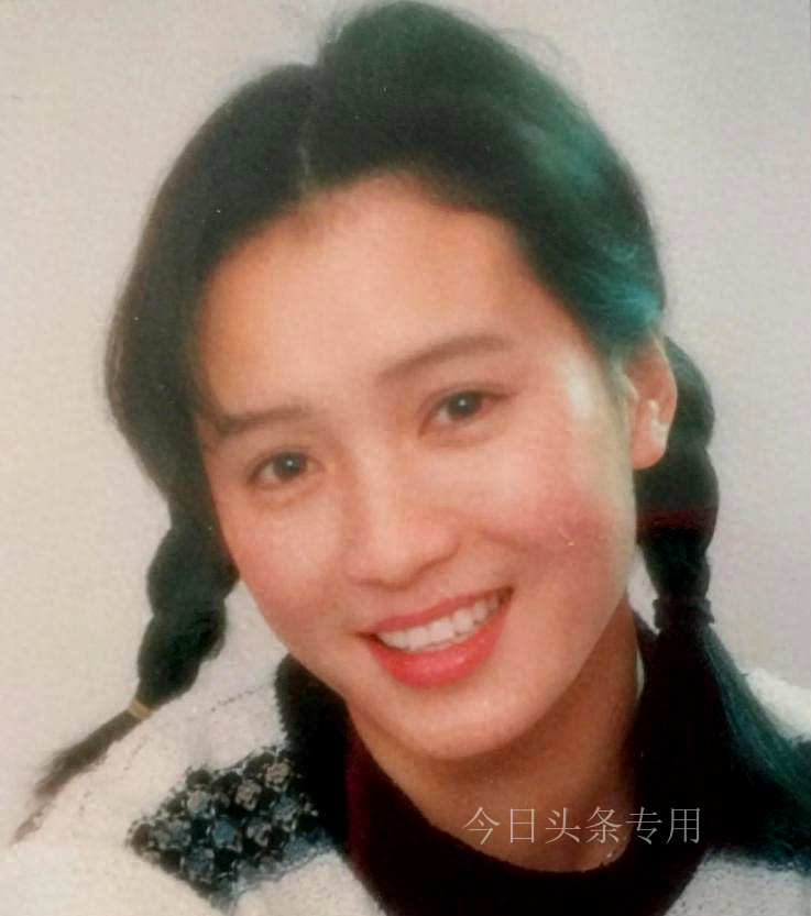 Hu Xiaoting: Your mother is paralyzed, your father is an amputation ...