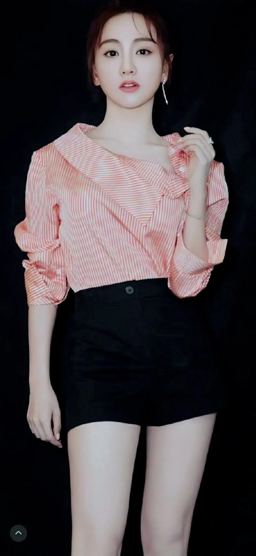 Yang Rong, a beautiful Yunnan girl - iNEWS