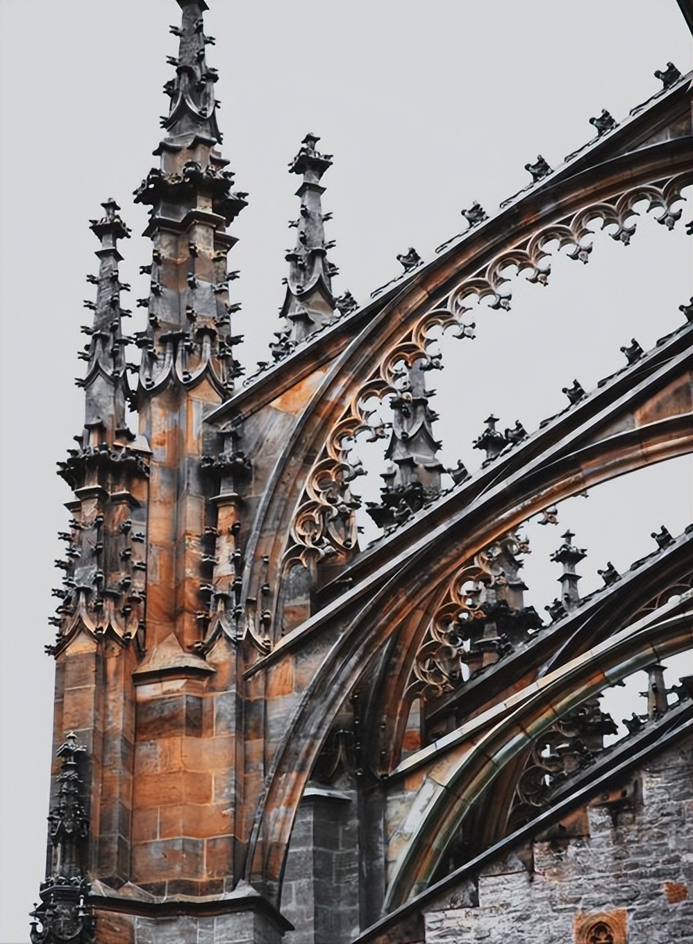 The passionate collision of obsolescence and innovation, how did Gothic ...