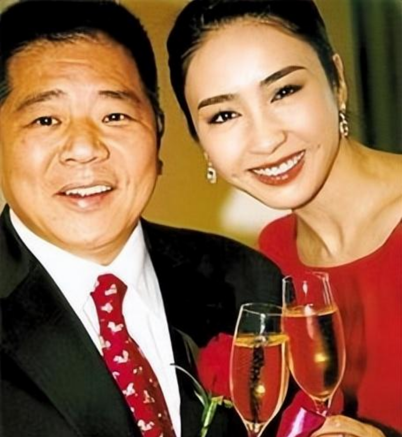 Actor Gigi Lai Married A 15 Year Old Disabled Rich Man And Gave Birth