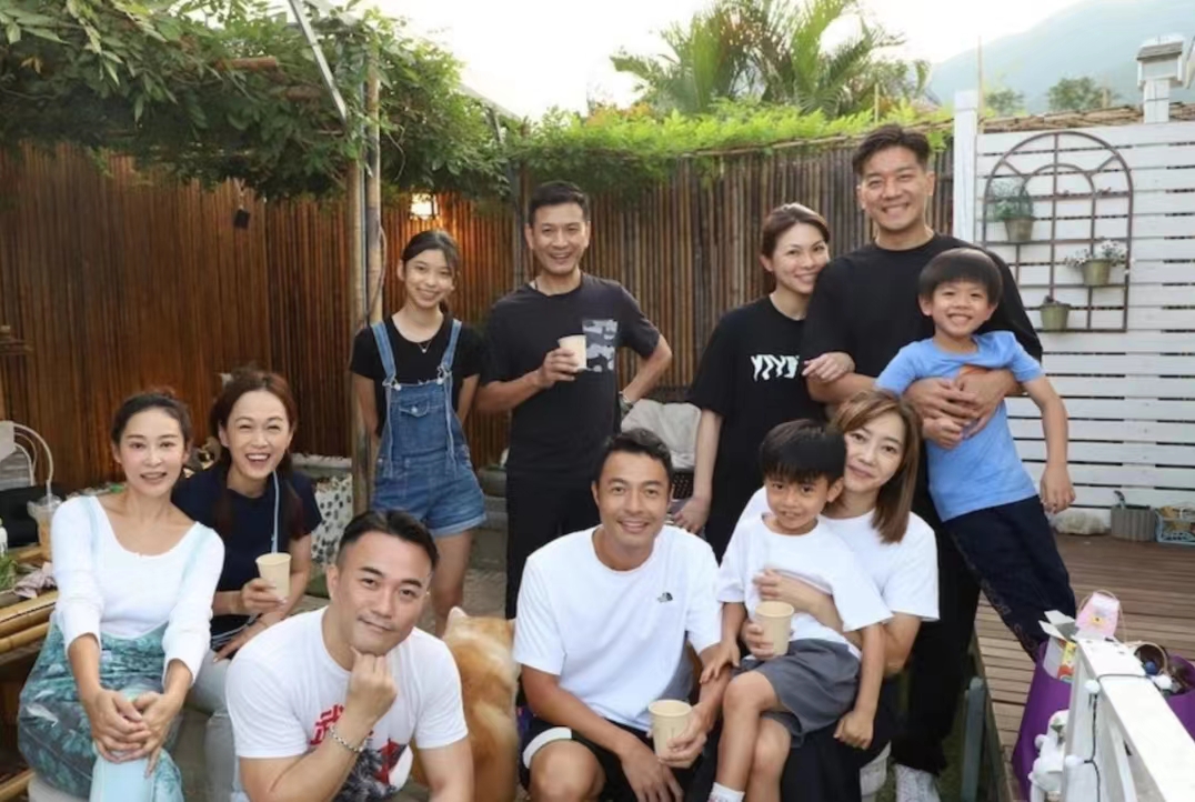 Cozy!TVB actresses set up a thousand-foot courtyard to invite friends ...