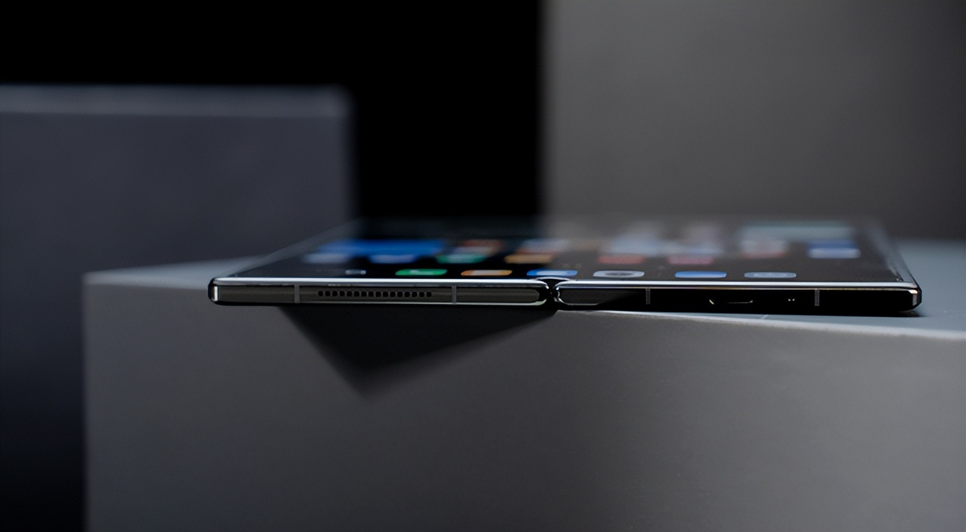 Experience Xiaomi MIX Fold 3: thin and light folding, periscope ...