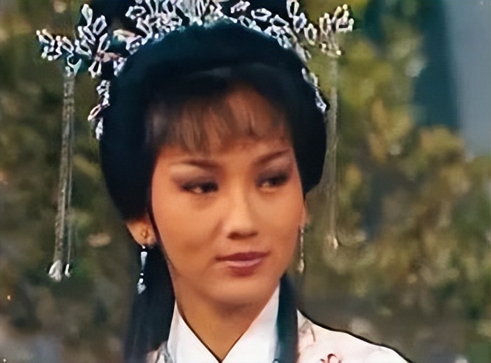 Cihang was reincarnated, gouging out her eyes to save her father ...