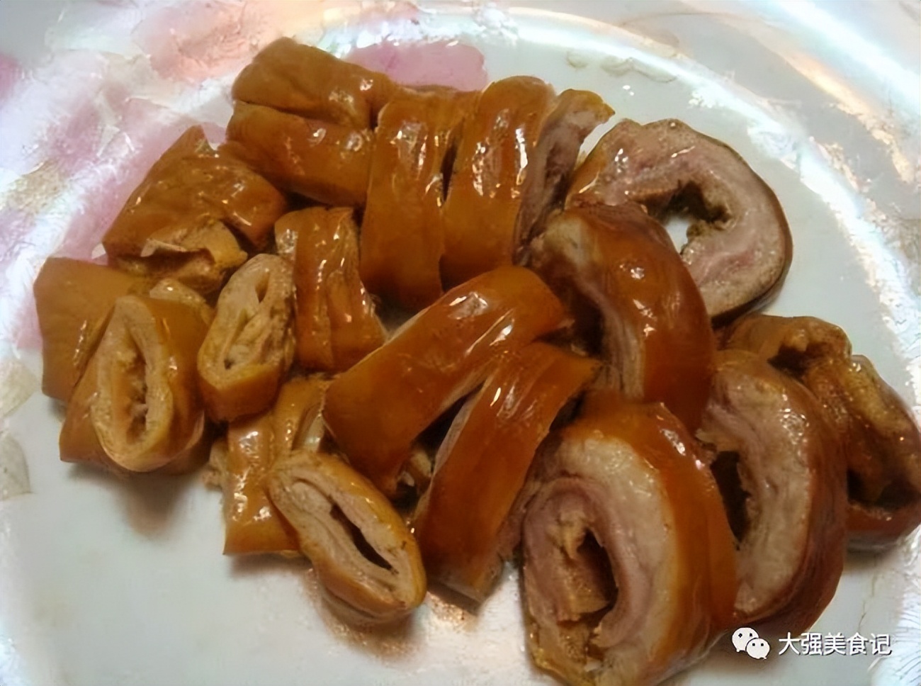 It turns out that the "big cholesterol player" is 10 times that of pork ...