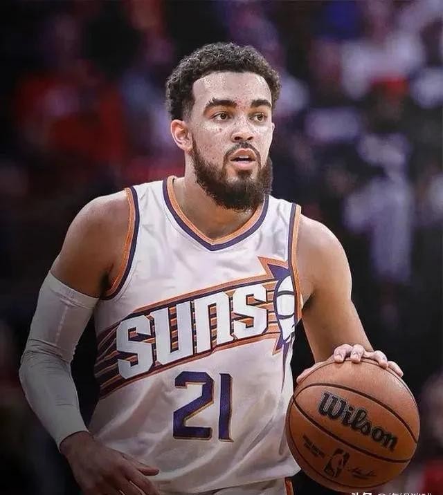 List of the starting five of the Suns in the 24-25 NBA season: - iNEWS