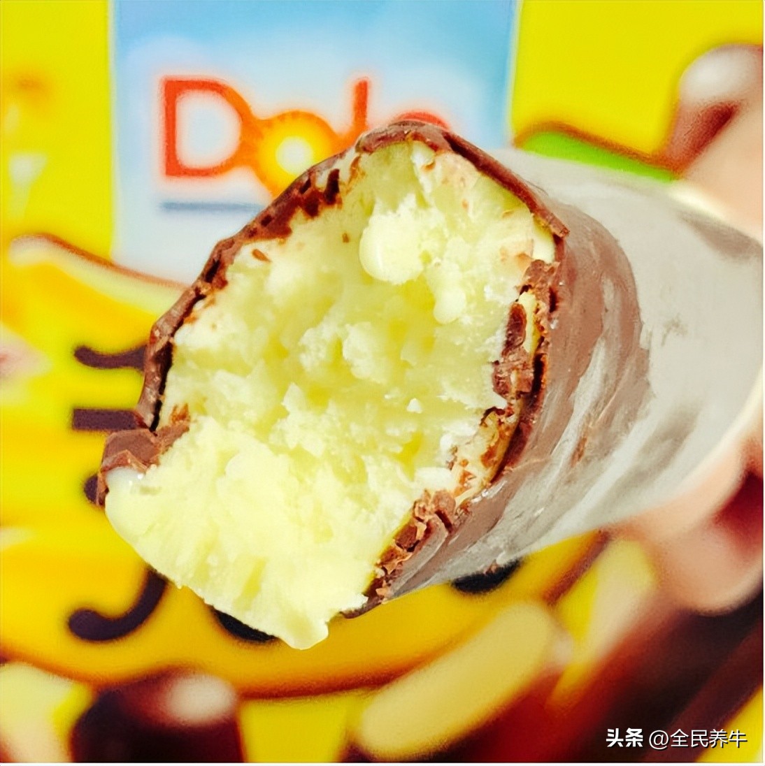 here it comes it comes again Dole strikes with banana chocolate - iNEWS