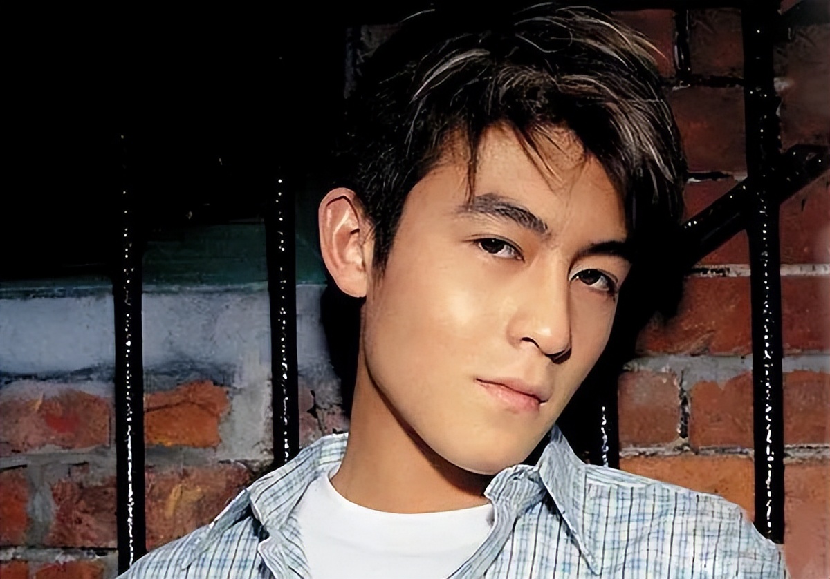 Why did Cecilia Cheung take pictures with Edison Chen? Years later ...