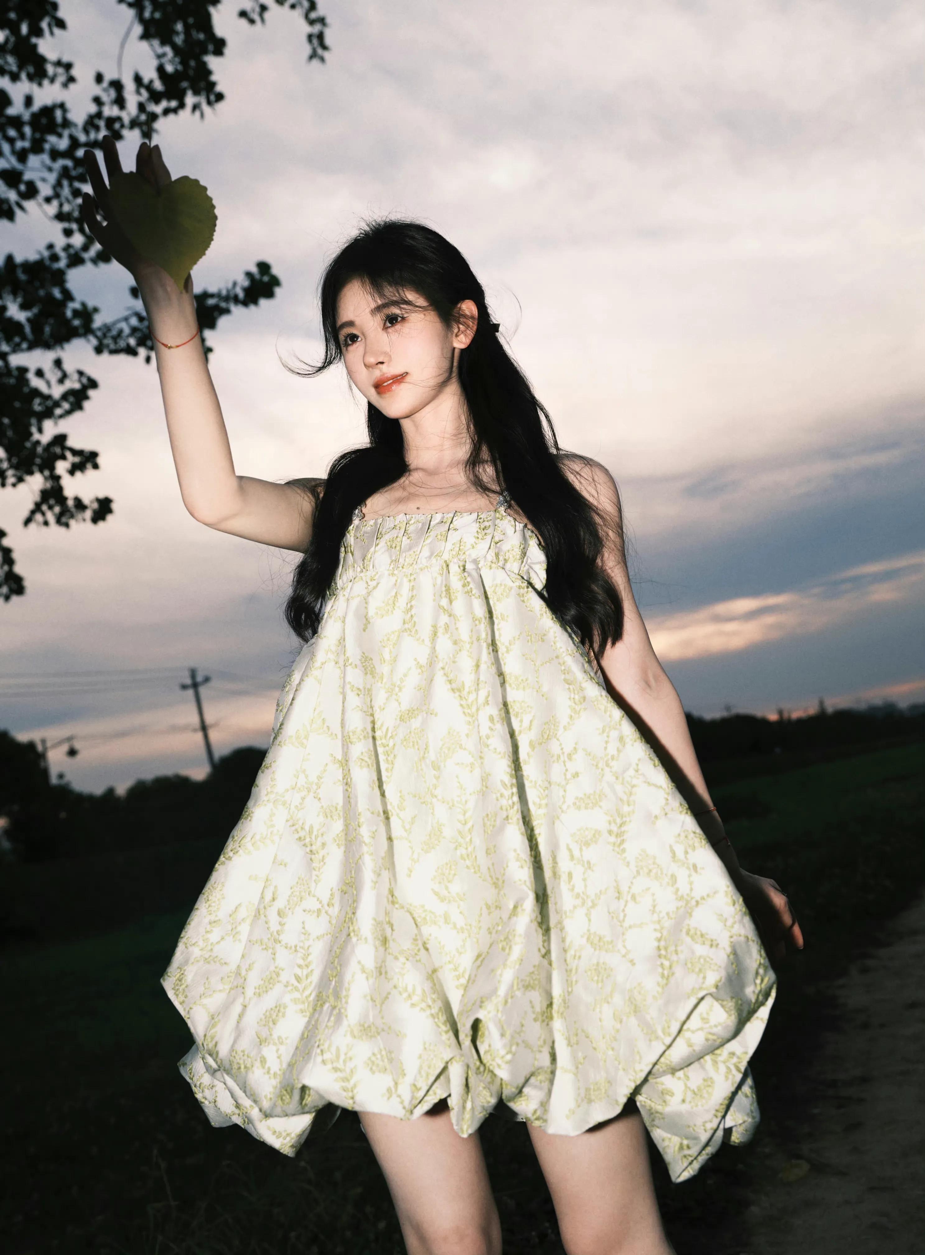 Ju Jingyi's beautiful pictures are shared, the most beautiful little Ju ...