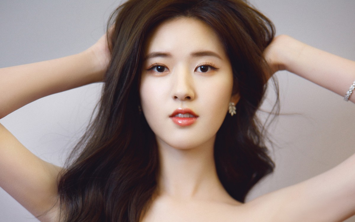 Entertainment Comments: Yang Zi, Zhao Lusi, Yu Shuxin, Tan Jianci, Zhou ...