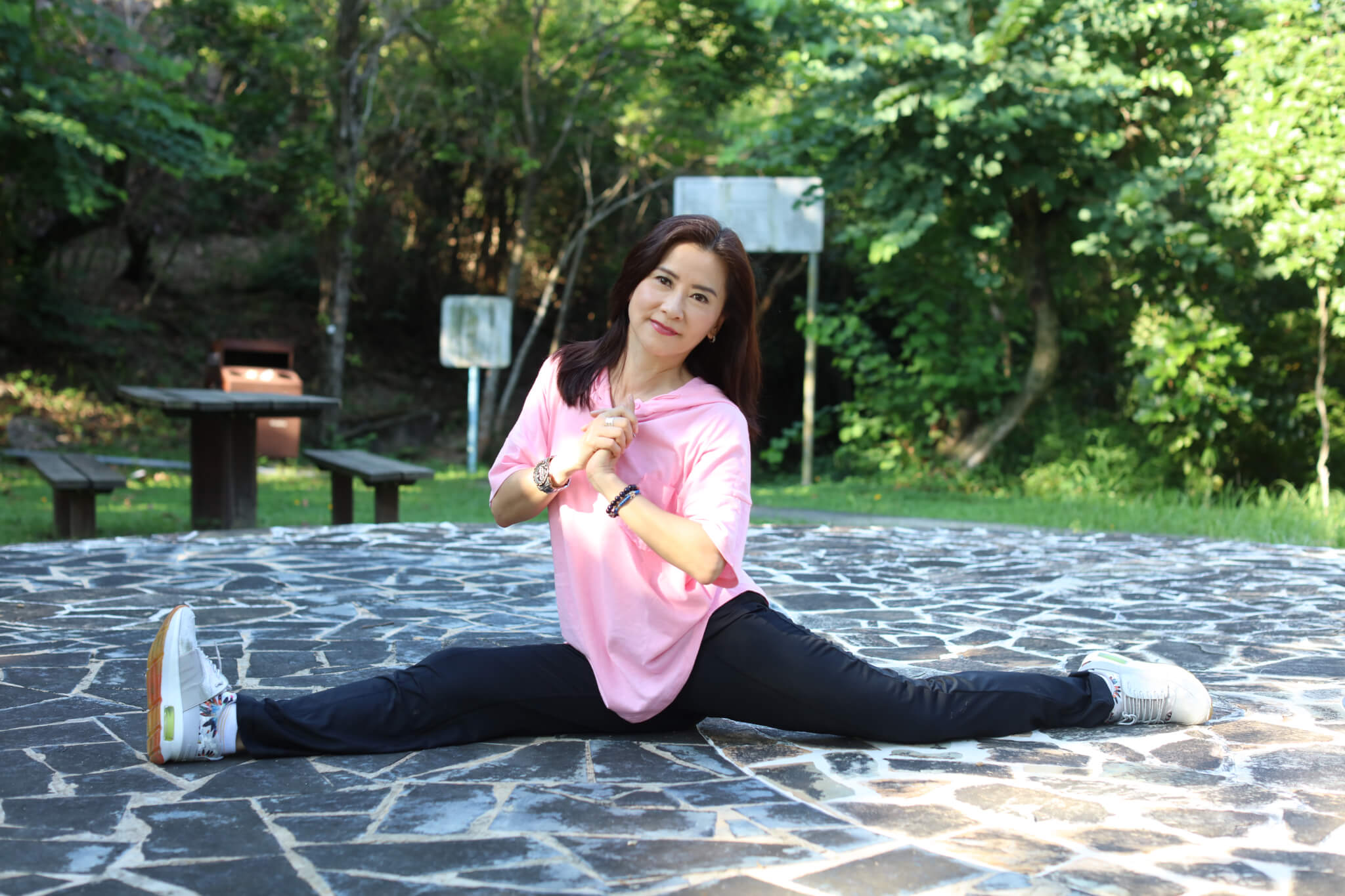 55-year-old actress Zhu Wenjun died of lung cancer. She hid her illness ...