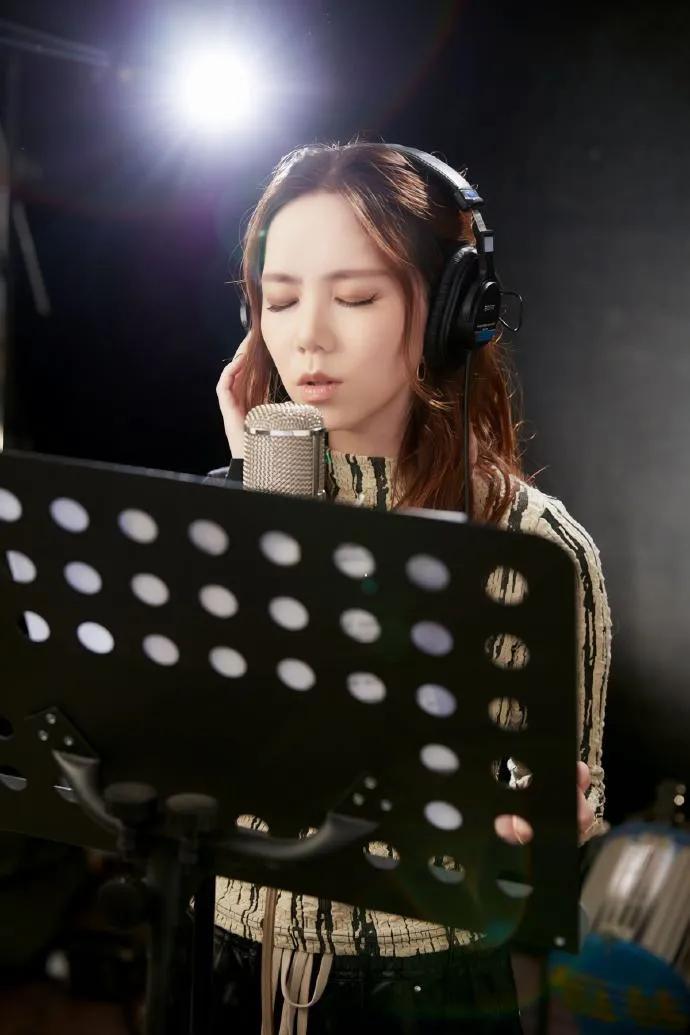 GEM Deng Ziqi's new single "Back to Time" is available on Kuwo Music ...