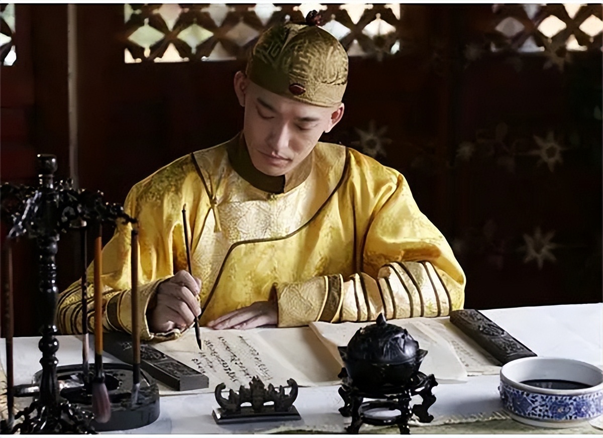 After the fall of the Qing Dynasty, the old eunuch who threw Concubine ...