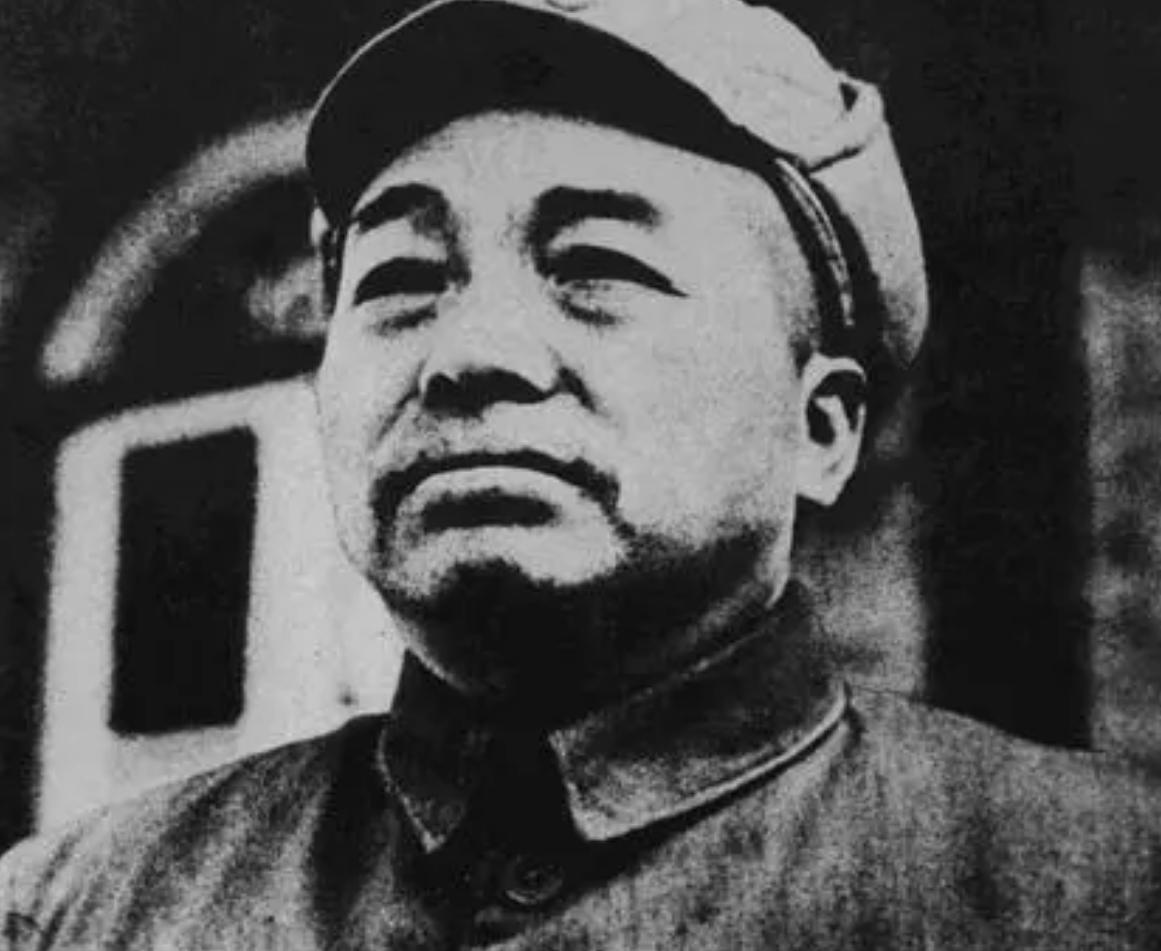 In 1955, when the whole army was awarded ranks, Peng Dehuai explained ...