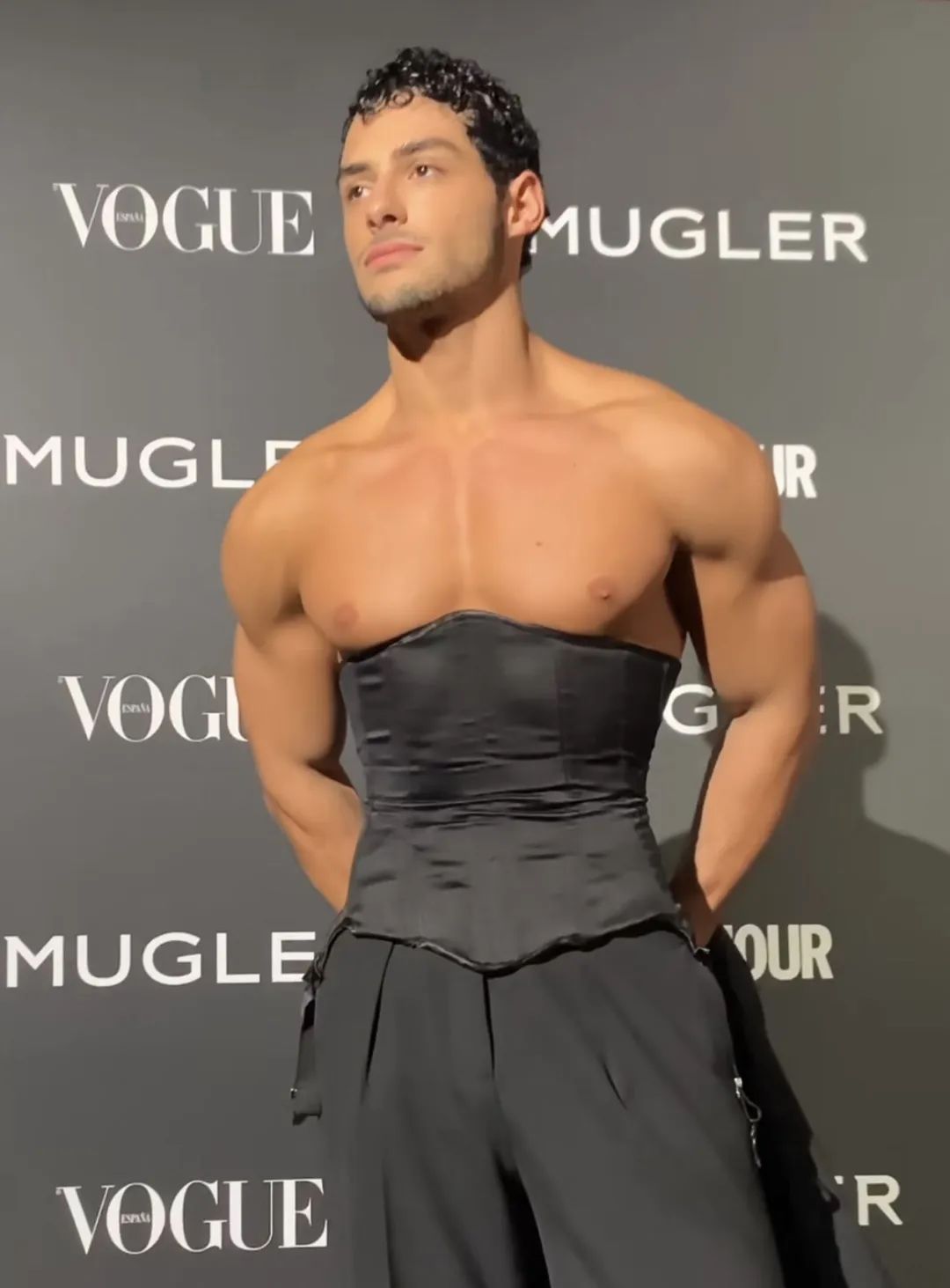 Internet celebrity male model Leonardo Hannah Azraq has successfully ...