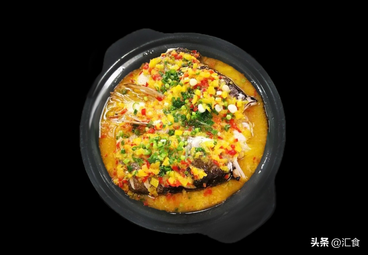Braised fish head with yellow pepper, tender shrimp in hot and sour ...